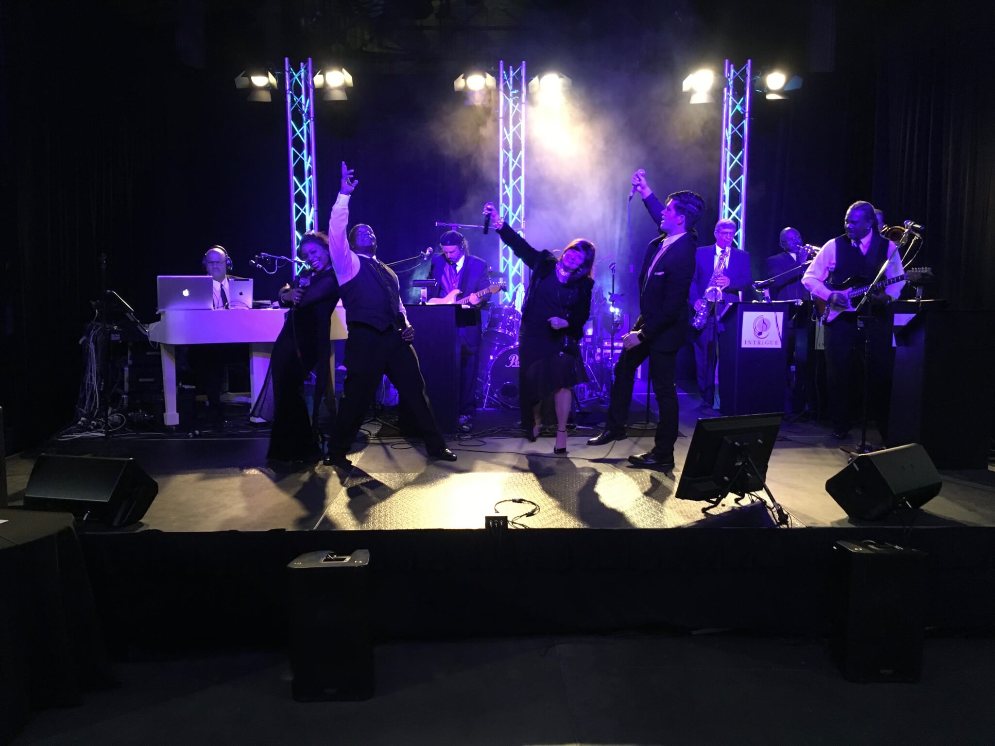 About | Intrigue BandIntrigue Band